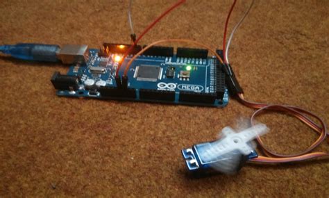 servo motor control with an arduino