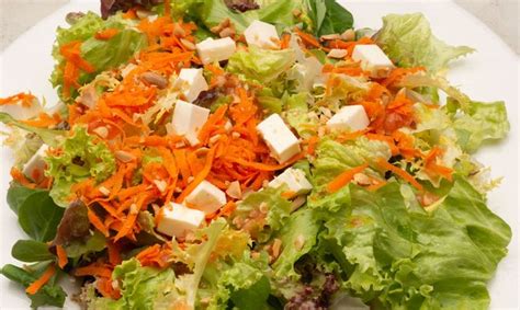 Receta De Ensalada De Lechugas Variadas Con Queso Y Zanahoria Karlos