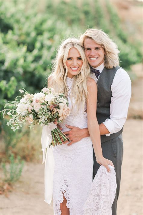 37 Savannah And Cole Wedding Dress Trends 99hairstyles