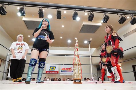 『綾華』中森華子＆佐藤綾子が『クレアカリ』akari＆久令愛を破りタッグ王座v2！ 初参戦の世羅りさが「我々プロミネンスがpure Jのベルト