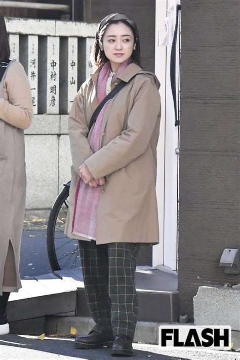 （画像・写真1 2）安達祐実、カメラマン夫と離婚発表…実母と暮らしていた子供を「勝手に転校」報道も Smart Flash スマフラ