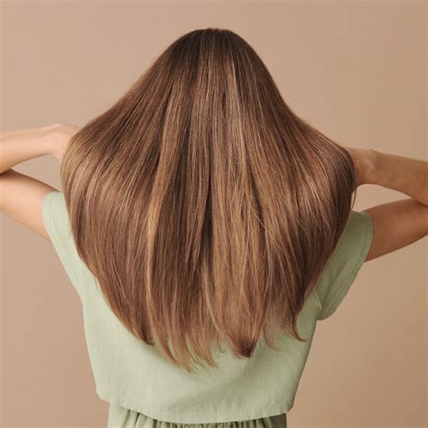 How To Treat A Dry Scalp And Oily Hair Wella Professionals