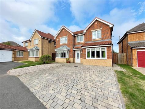 Hayfield Close Eden Park Hartlepool 5 Bed Detached House £1 100 Pcm