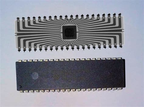 40 Pin Dip Leadframe And Chip A 40 Pin Dip Package Pic16f8… Flickr
