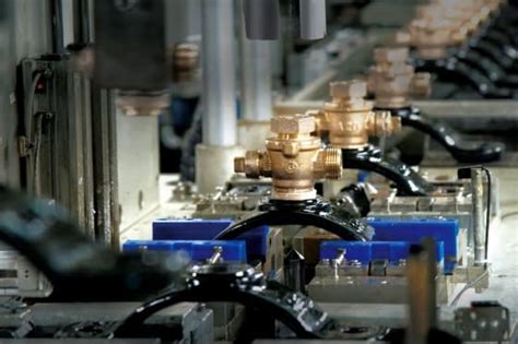 前澤給装工業とは｜前澤給装工業株式会社