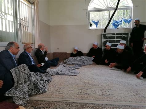 جنبلاط زار المرجعين الروحيين الصايغ والعنداري تأكيد أهمية الحوار