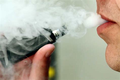 E Cigarettes Australia Bans Recreational Vaping In Major Public Health