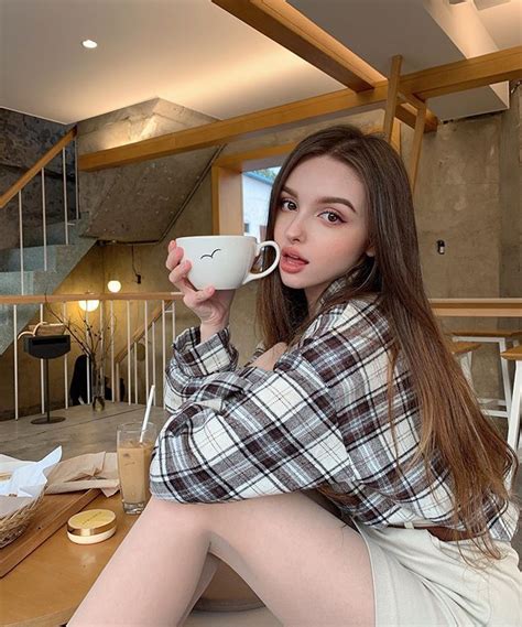 Karimova Elina 엘리나 Elina 4 22 • Instagram写真と動画【2020】 モデル 写真 動画
