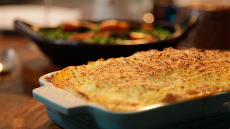 Pastel De Carne Irlandés Cubierto De Queso Gratinado Shepherds Pie