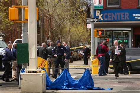 Robber Killed After East Harlem Drugstore Holdup Police Say The New