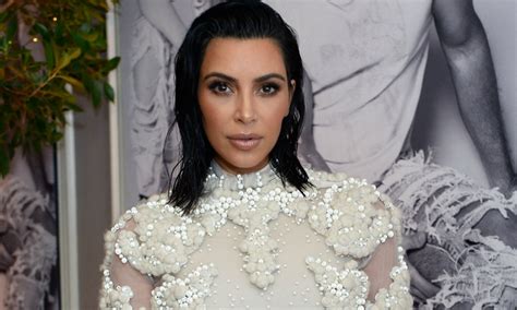 Kim Kardashian Flaunts Weight Loss In Sexy Silver Bikini Life And Style