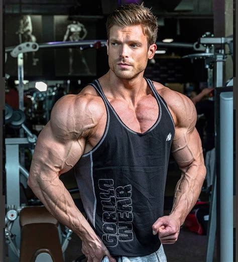 Pin By The Queen Of Shade On Robin Balogh Muscular Men Workout Body