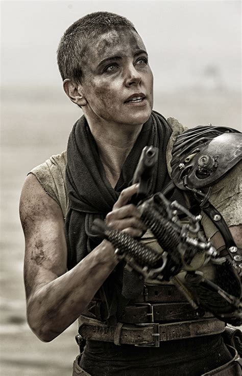 [pics] Women With Shaved Heads Celebrities Who Buzzed Their Locks