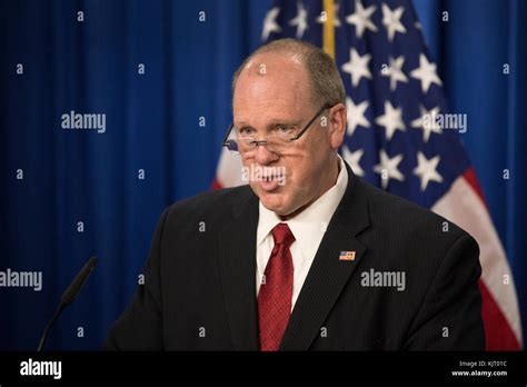 U S Immigration And Customs Enforcement Ice Deputy Director Thomas
