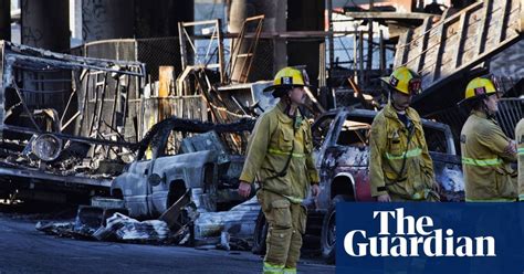 [us] Los Angeles Motorists Face Traffic Snarls After Giant Fire