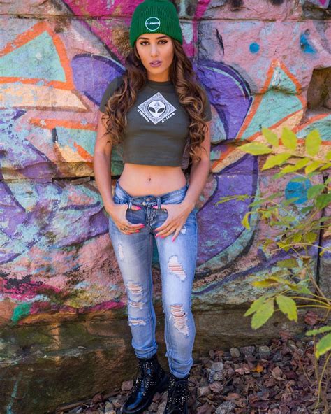 Melissa Lori Bio Age Height Wiki 😍 Models Biography