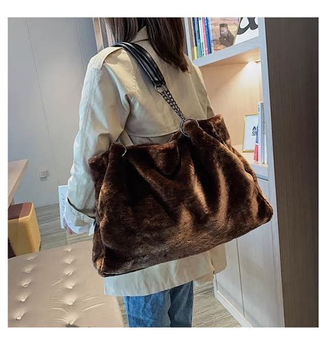 2020 Winter Fluffy Faux Fur Shoulder Bags Women Big Capacity Fur Tote