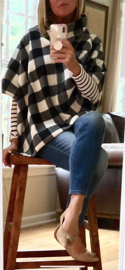 Buffalo Plaid Check Poncho Fall Outfit White Black Fleece Checkerboard