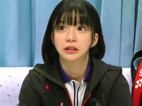 ＜mm号＞あの有名な女性アナウンサーにクリソツのロリっ子…童貞のオナニーをお手伝い！美巨乳フル回転な筆おろし＜素人モノ＞ そこにエロはあるんか？