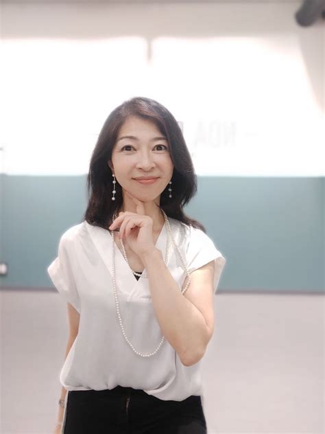 50歳を過ぎて残念な女性の特徴 たった1回でー10才若返る姿勢と歩き方