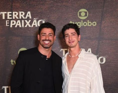 Terra E Paixão Elenco Da Nova Novela Das Nove Se Reúne Em Festa De