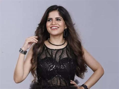 Bigg Boss Marathi 4 Grand Premiere Highlights Host Mahesh Manjrekar