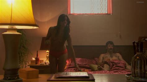 Tricia Centenera Nuda ~30 Anni In Underbelly
