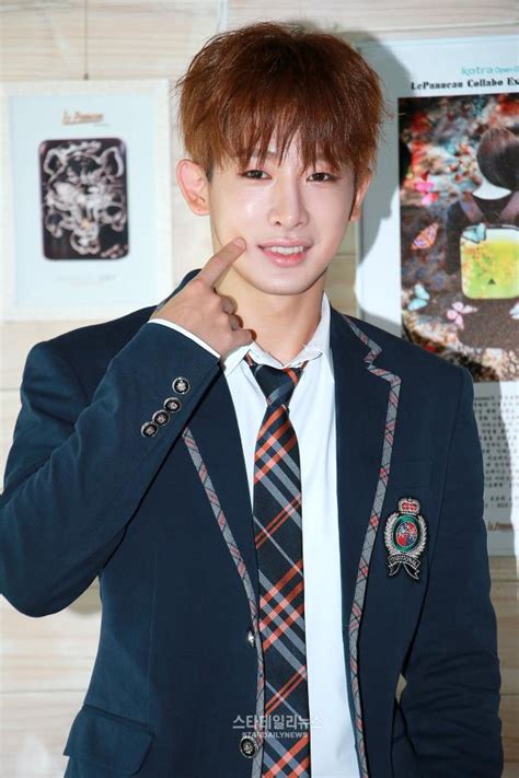 [s포토 ] 몬스타엑스 원호 나 귀엽지 한위싱동타이 스타데일리뉴스