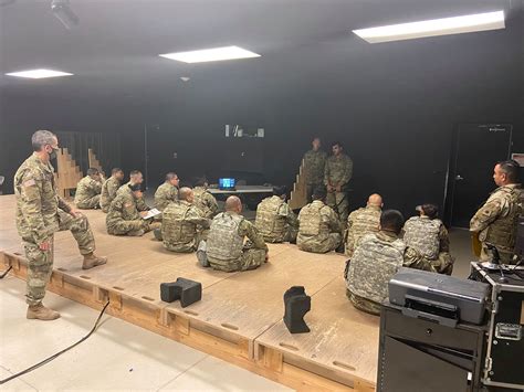 Ca State Guard Assists National Guard In Weapons Qualifications