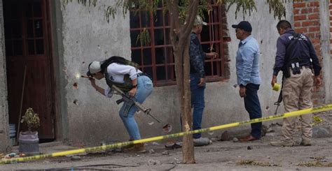 Hubo Mil Disparos En Asesinato De Hipólito Mora Fiscal De Michoacán