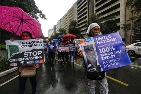 Climate Activists Call On Corporations To Stop Financing Fossil Fuel