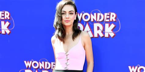 Sexy Mila Kunis Pictures Popsugar Celebrity