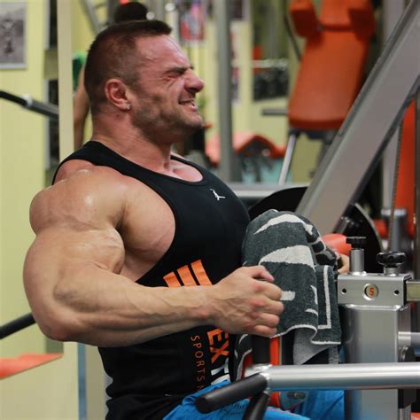 Muscle Lover Ifbb Pro Bodybuilder Tomas Czech Lion Kaspar
