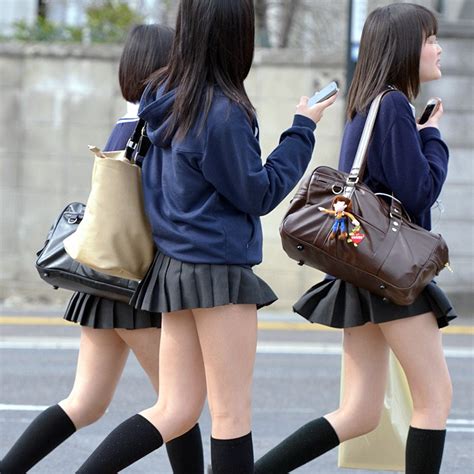 街撮り Jkミニスカ高画質美脚投稿画像58枚andscenephoto街撮りjk