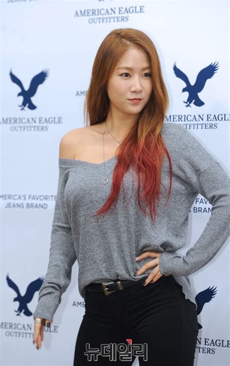 [포토] 탄탄한 몸매 자랑하는 씨스타 소유 Save Internet 뉴데일리