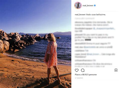 Emma Marrone Splendida E Sexy In Sardegna Foto 1 Di 5 Radio 105