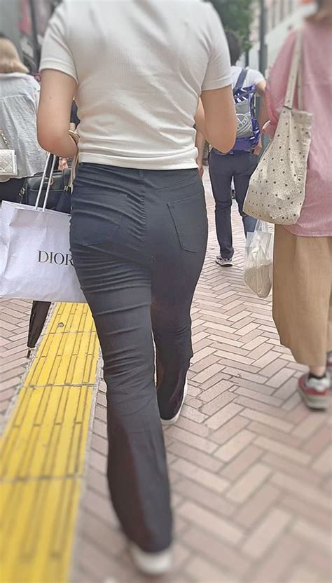 長身＋恵体ワガママボディとスケベな突き出たデカ尻をムニュらせて男を挑発！ 下品なゴージャス肉食系チノパン女編 パッツンヒップ至上主義