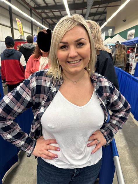 Headlights On Full Display At The Local Rodeo This Weekend 💋 R Braless