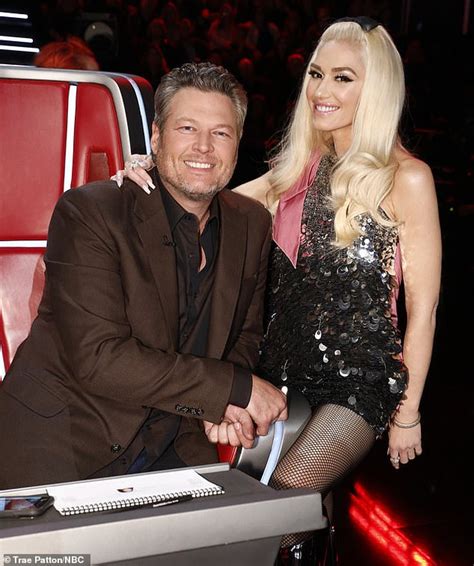 Gwen Stefani Wishes Blake Shelton Happy Birthday With A Kiss Daily