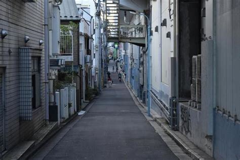 路地裏の写真素材｜写真素材なら「写真ac」無料（フリー）ダウンロードok