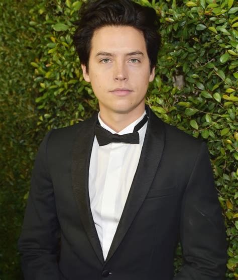 Cole Sprouse Remembers ‘riverdale Co Star Luke Perry Plus He Talks