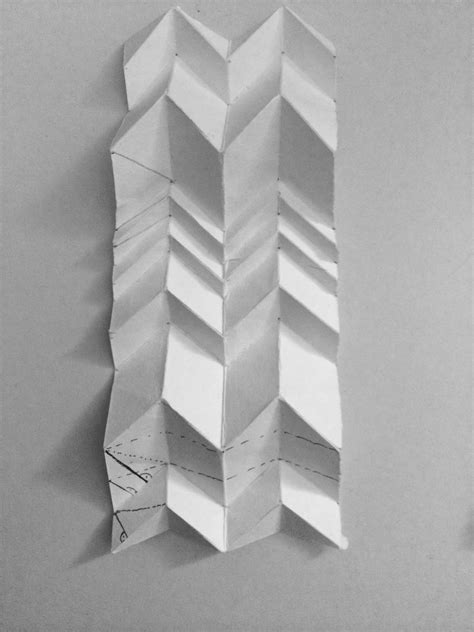 ∩ — Folding Patterns