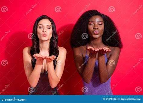Photo Of Optimistic Nice Brunette Hairdo Ladies Blow Kiss Closed Eyes