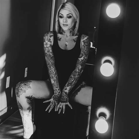 Meet The Tatted Milf Nextdoor 😈 💋 R Ladiesofdarkness