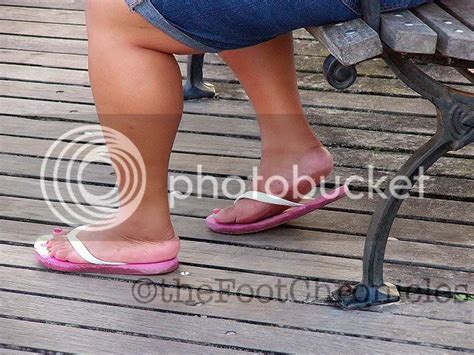 Foot Fetish Forum Candid Mature Latina Feet In Flip Flops