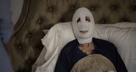 Review American Horror Story 2
