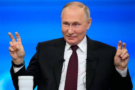Putin Not Winning Ukraine War Says Ex Mi6 Chief As The Russian