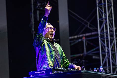 Dresden 5000 Feiern Grammy Gewinner Purple Disco Machine Konzert