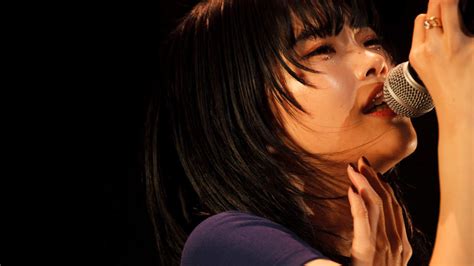 アイナ・ジ・エンド、初のソロツアーファイナルで新作ep「内緒」リリースを発表 Barks