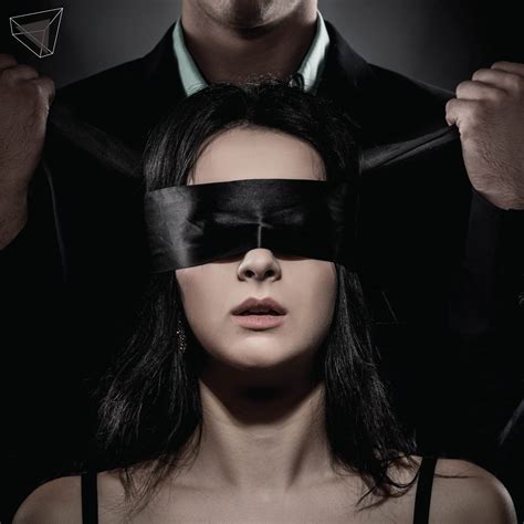 ลึกซึ้ง…ถึงแก่น “รสนิยมทางเพศ Bdsm” เติมไฟรักด้วยความเร่าร้อน